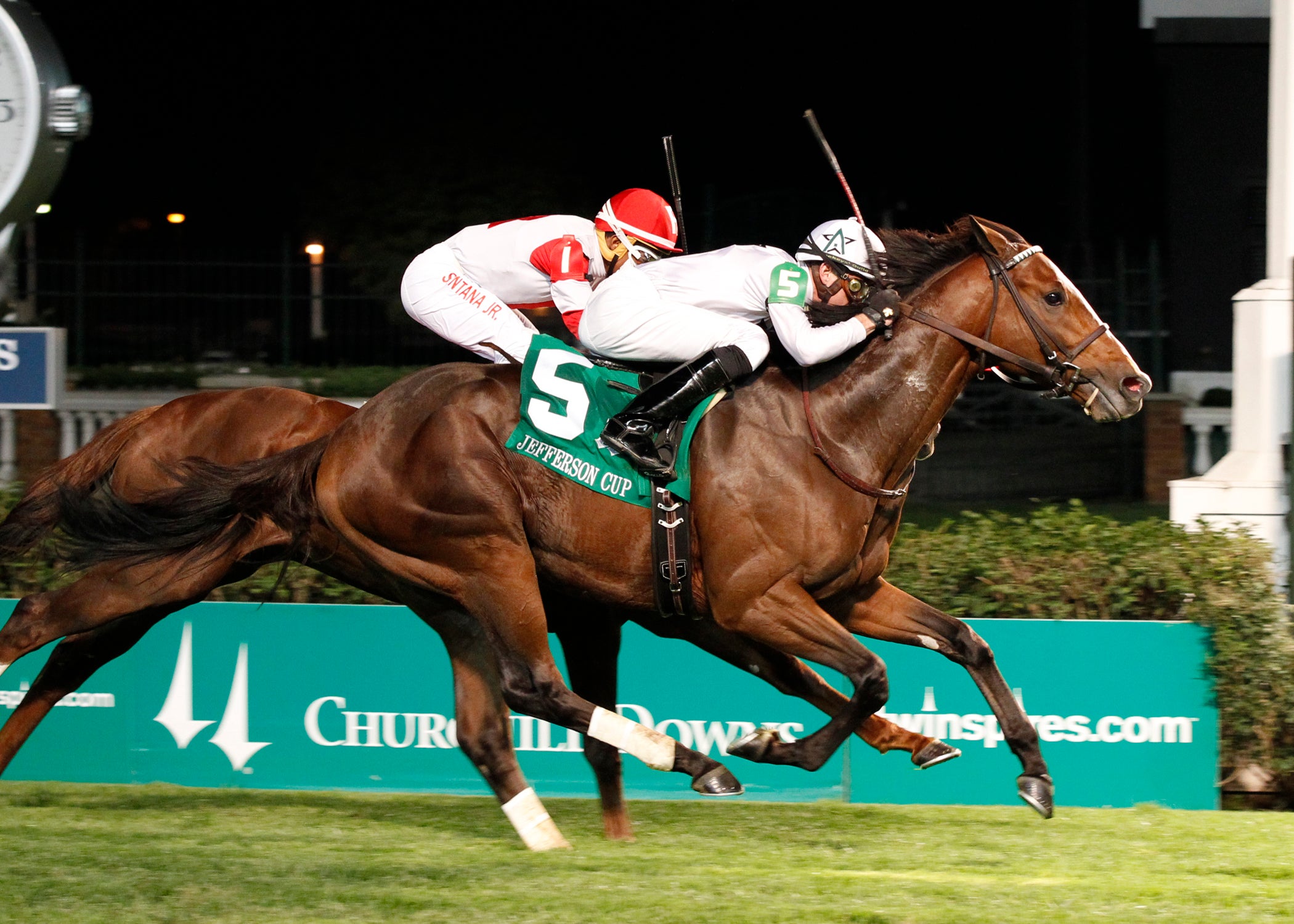 Kentucky Derby track getting 15,000-square-foot video board - CBS News