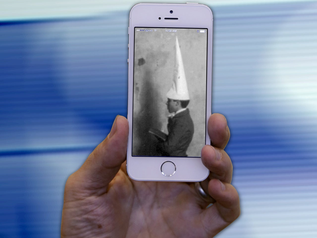 How smart technology can make us dumb - CBS News