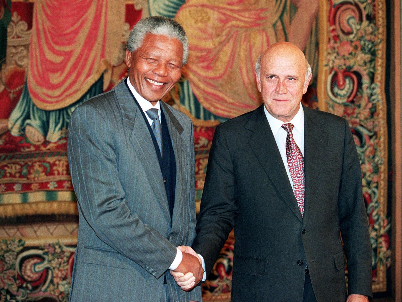 Maya Angelou: Mandela taught mankind the power of forgiveness - CBS News