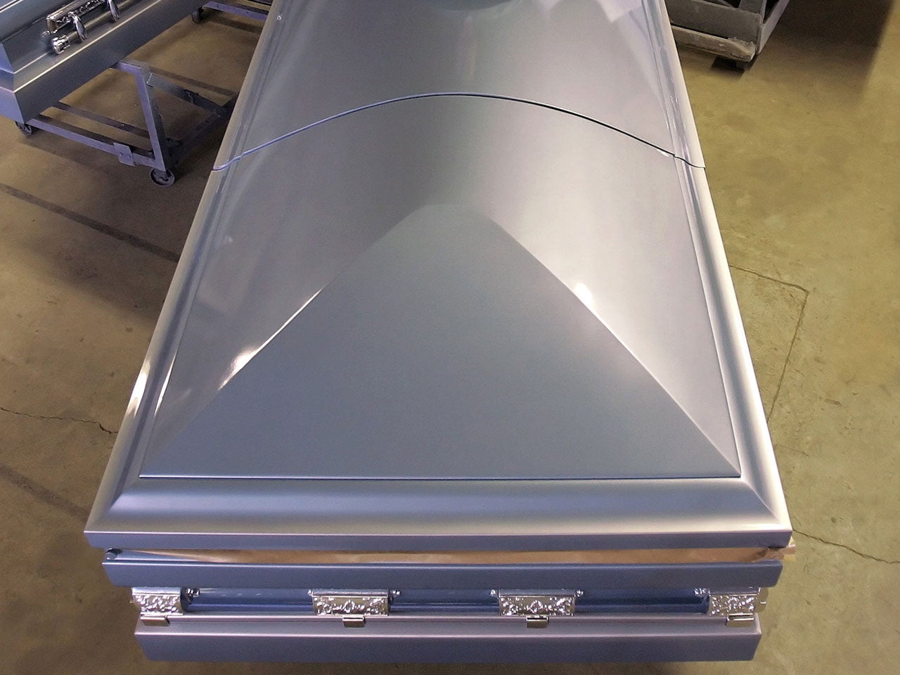 Supersizing of Americans creating demand for big caskets - CBS News