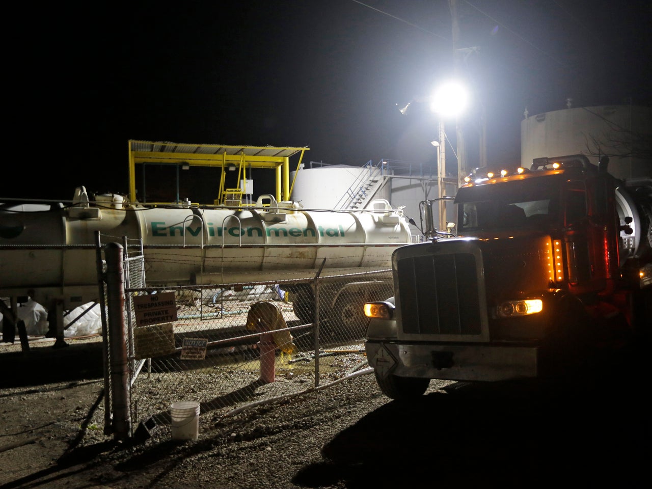 Water ban lifted for part of W.Va. after chemical spill - CBS News