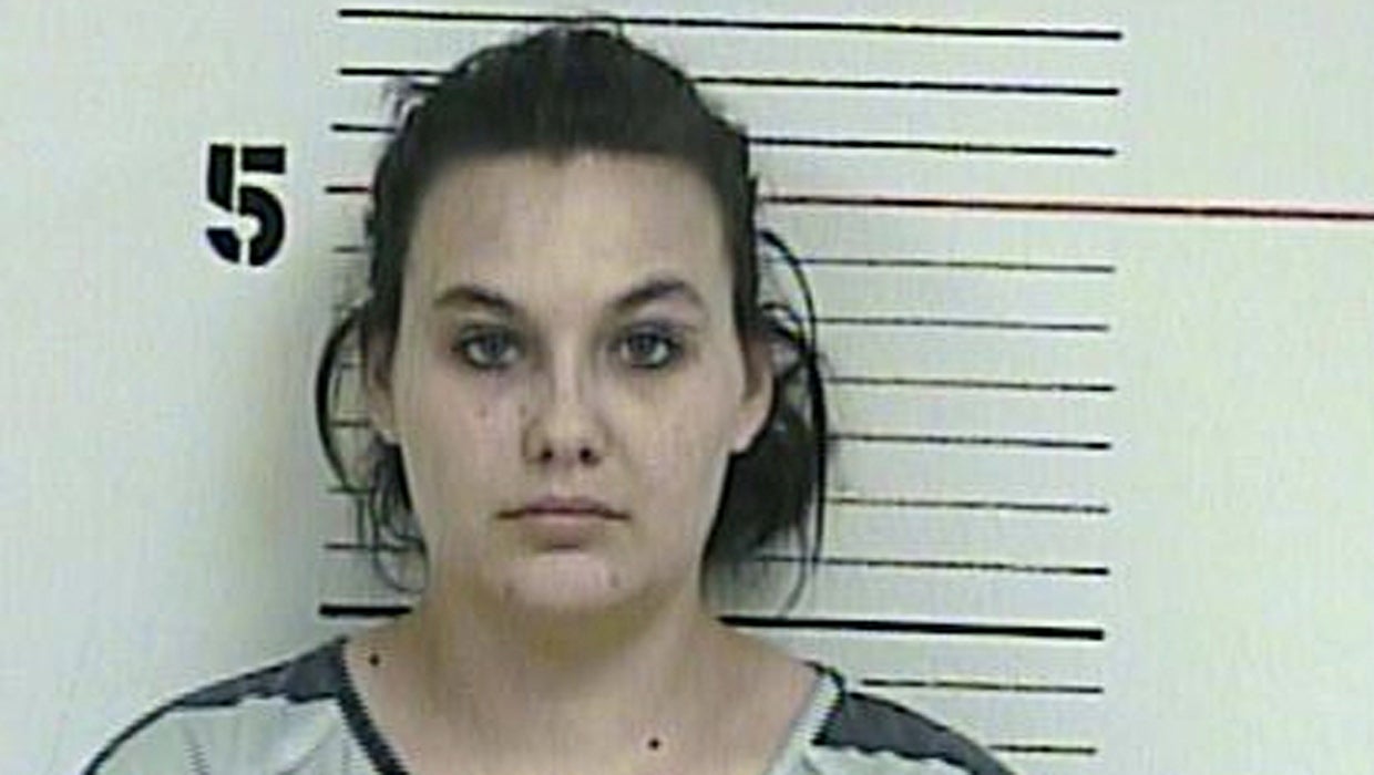 Cops: Toddler calls for help when mom passes out from drugs - CBS News