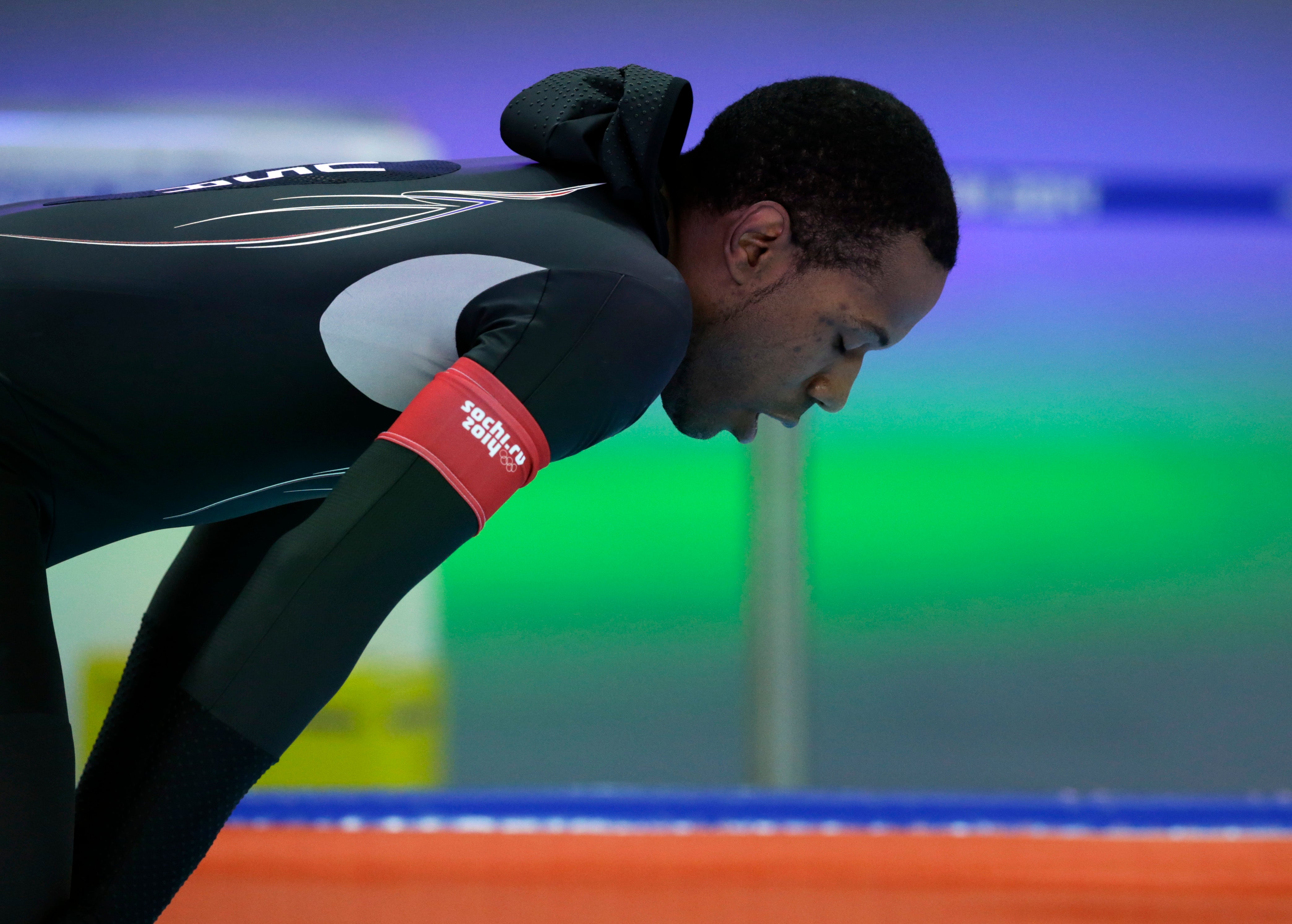 Winter Olympics 2014: Shani Davis fails to medal in 1000m; shot at ...