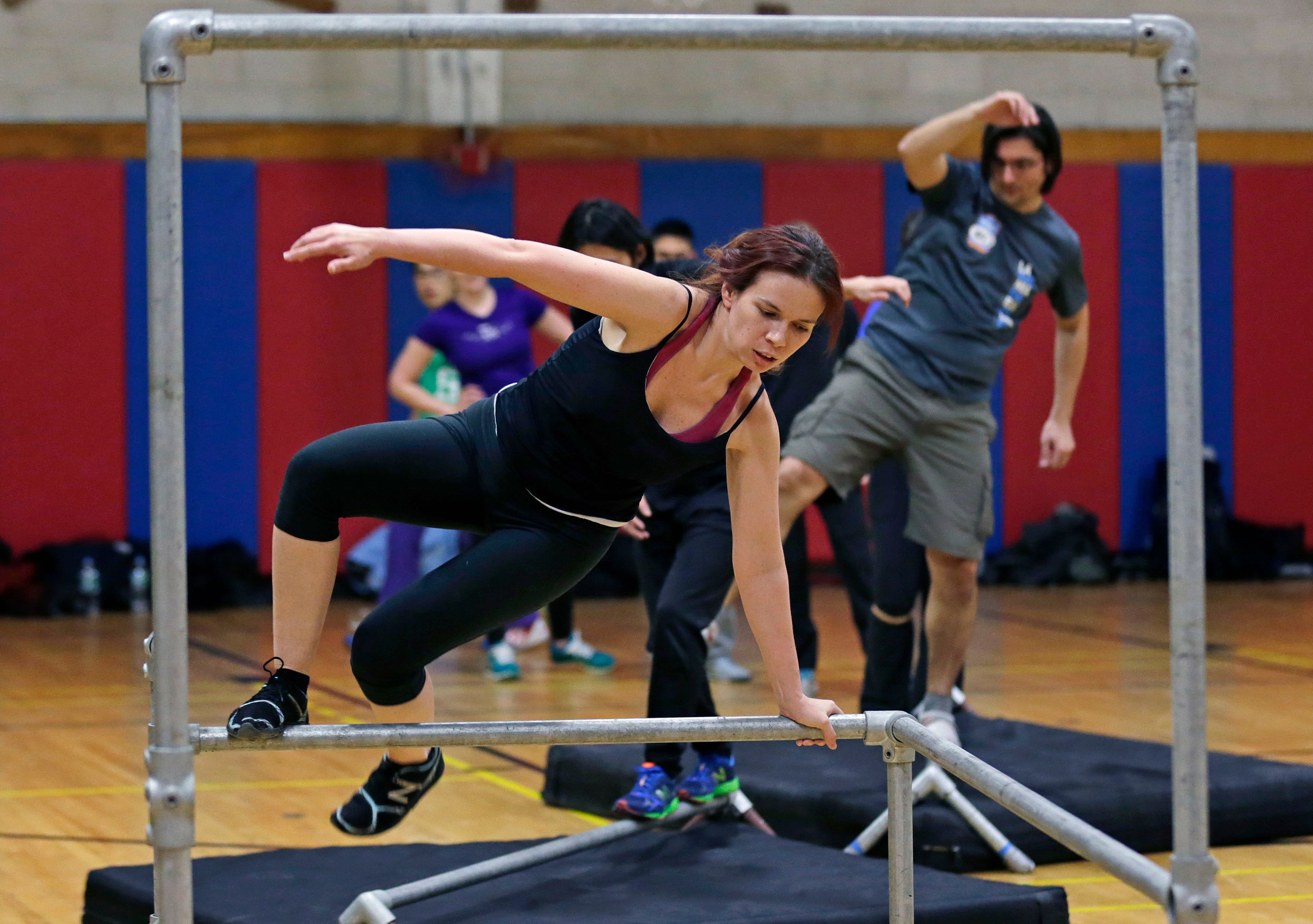 Parkour fitness craze born out of YouTube fad - CBS News
