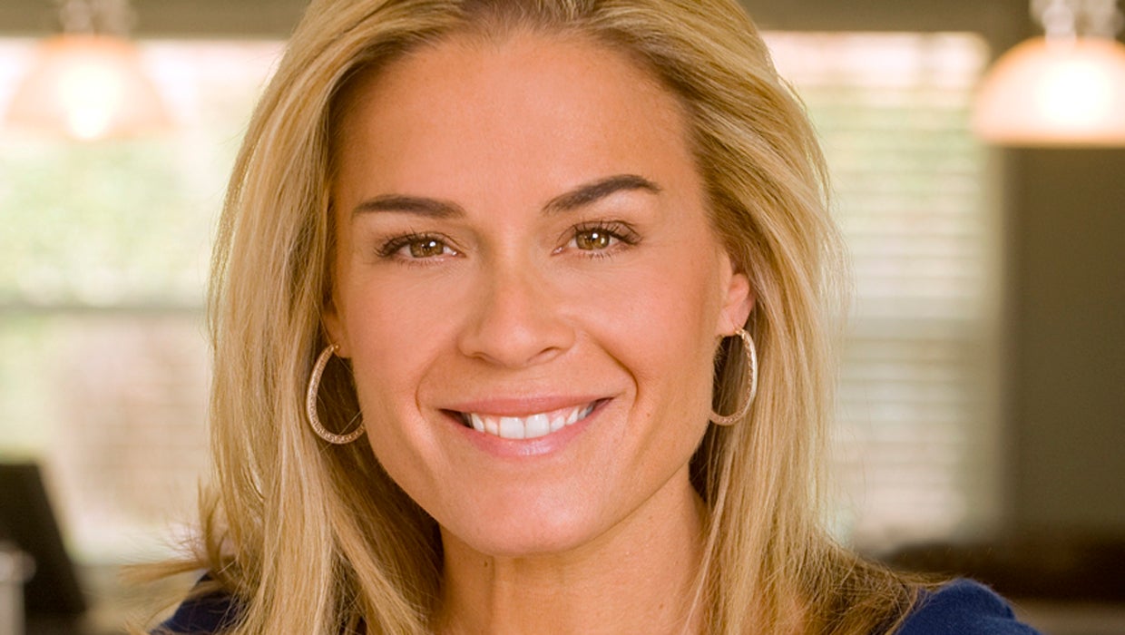 Cat Cora on serving up competition on "America's Best Cook" - CBS News