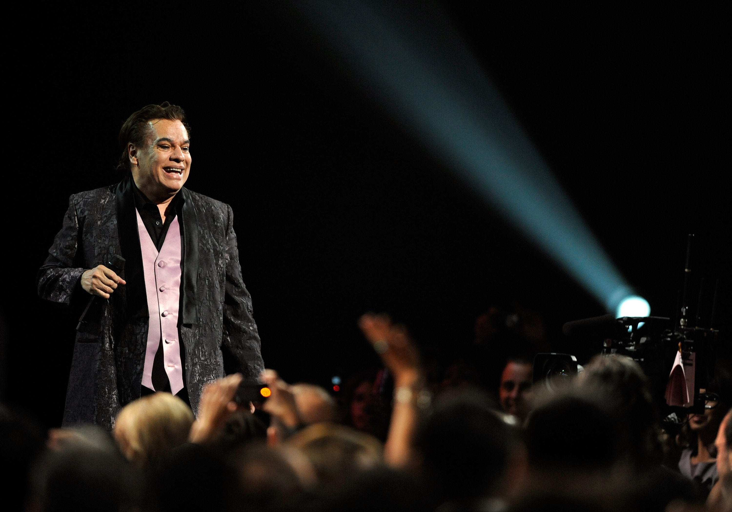 Mexican singer Juan Gabriel hospitalized - CBS News Mexican singer Juan Gabriel hospitalized - CBS News