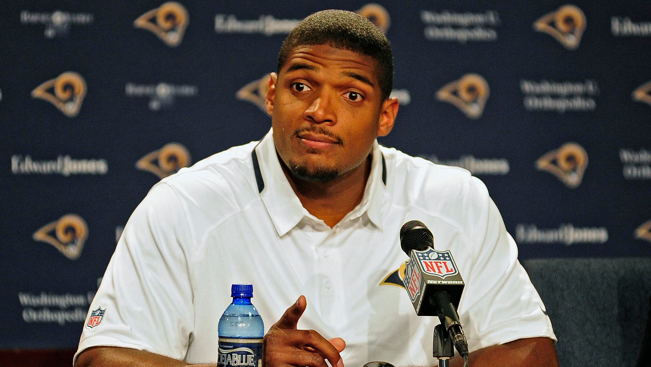 Michael Sam: "It's OK to be who you are" - CBS News