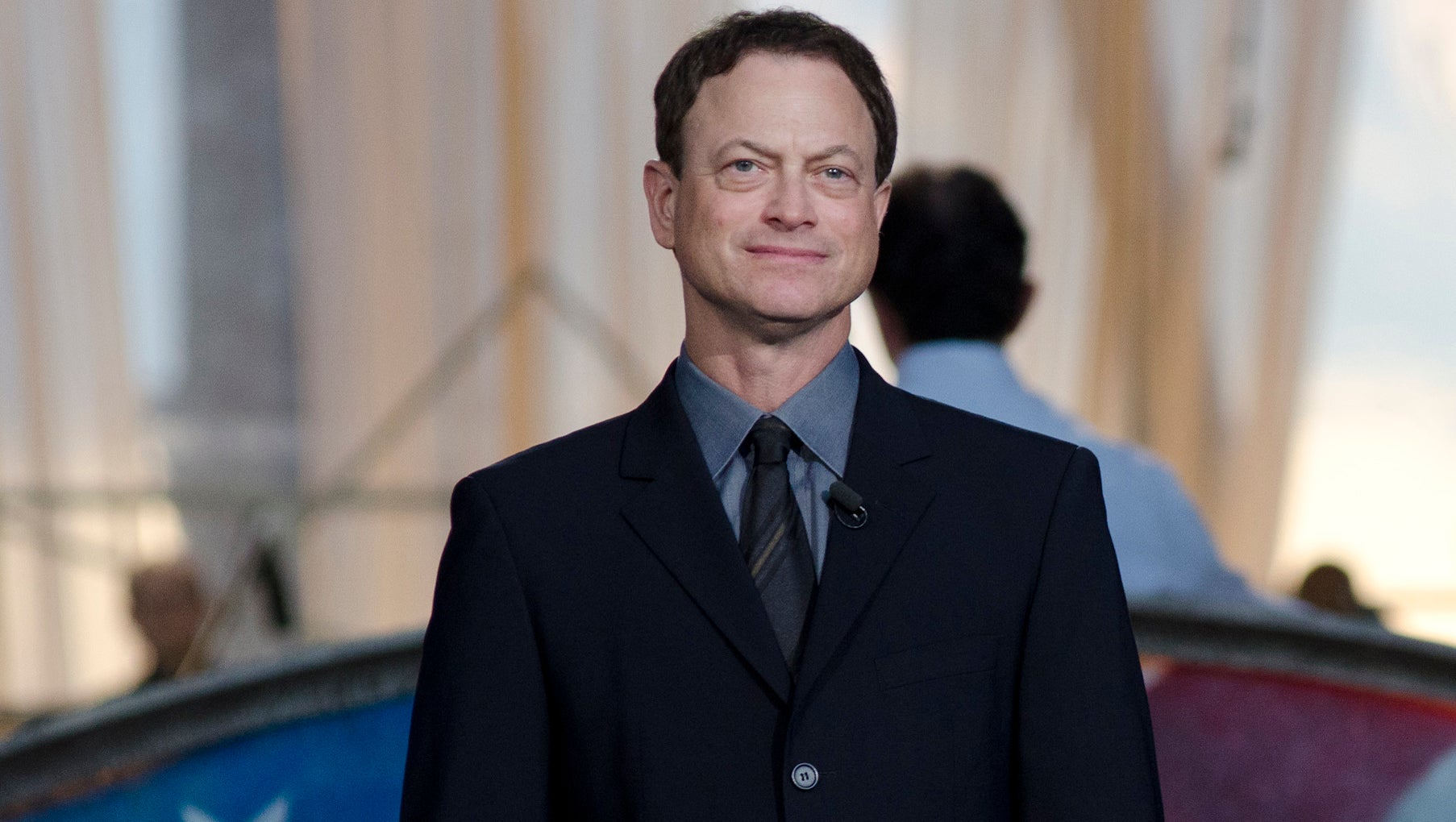 Gary Sinise: There's a lot of need in the veteran community - CBS News