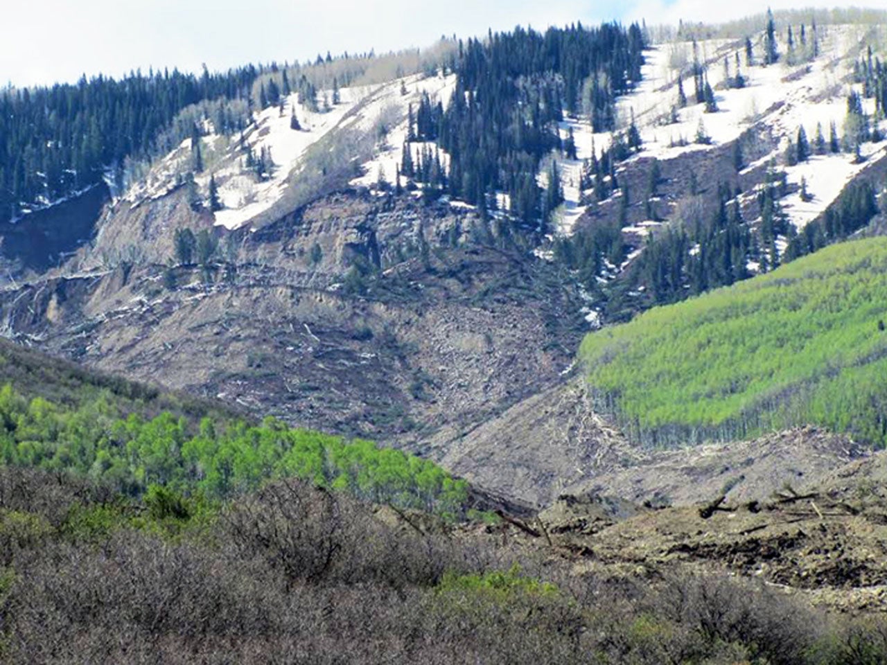 Colorado landslide danger calls off search for 3 missing - CBS News