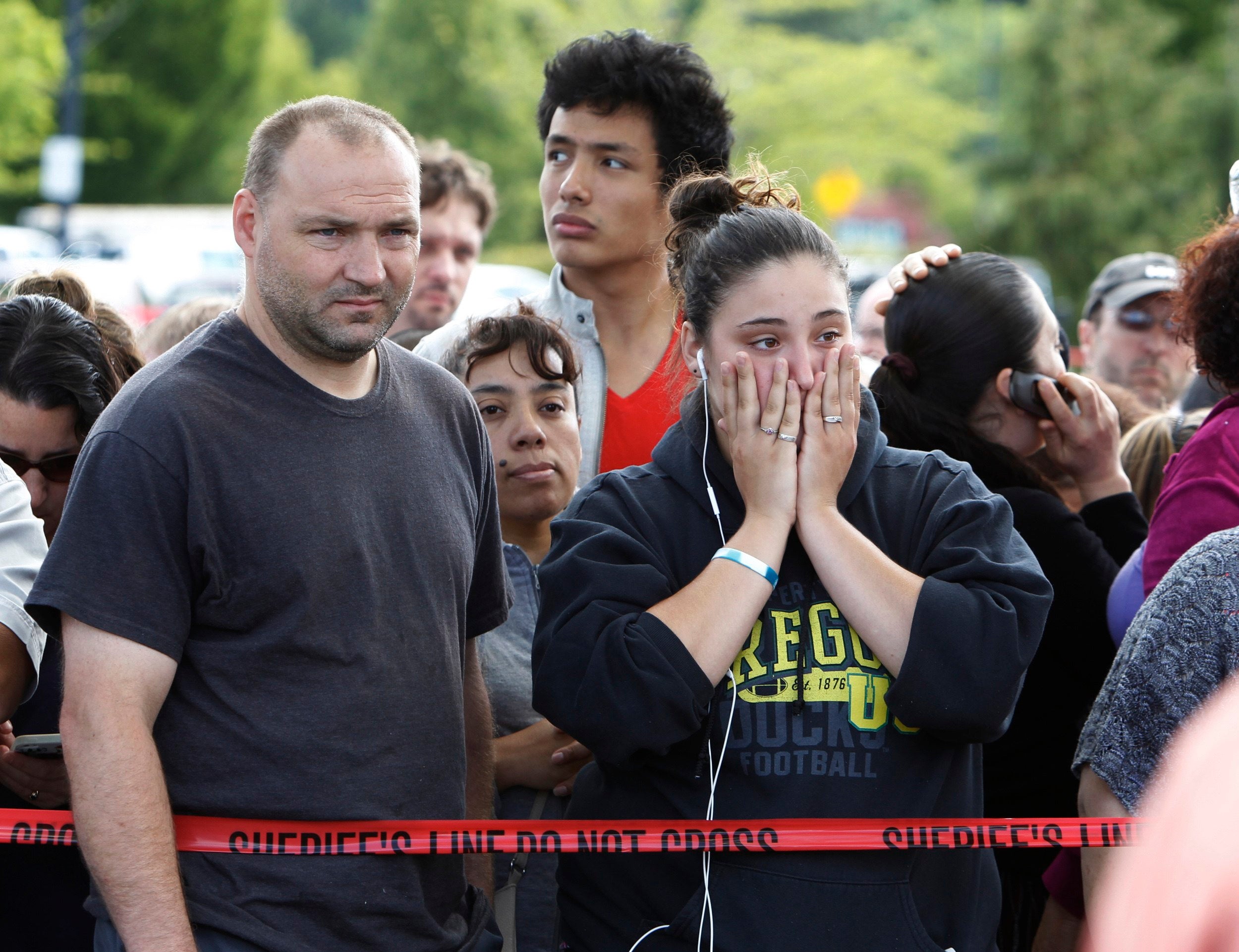 Oregon school shooting: Oregon school shooter was a student, sources ...