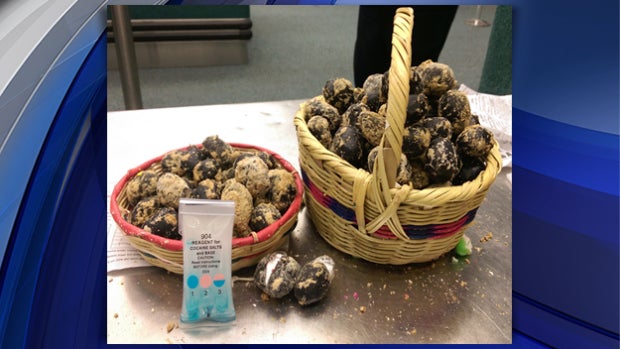 Man tried to smuggle cocaine cookies into U.S., cops say - CBS News