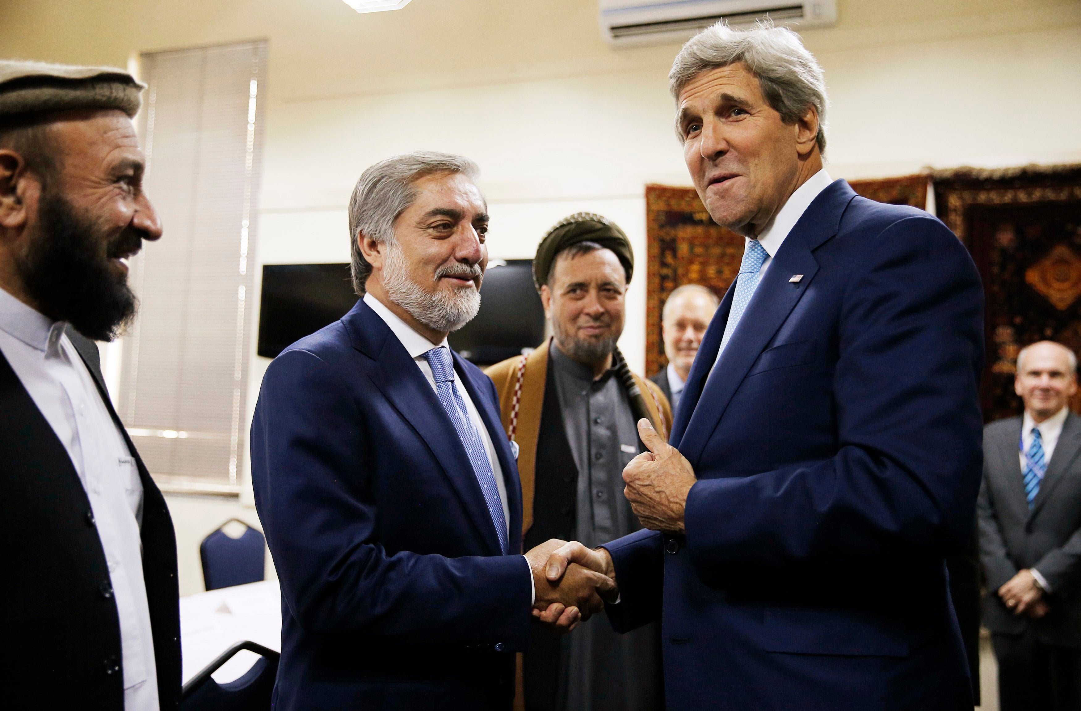 Kerry tries to stem election crisis in Afghanistan - CBS News