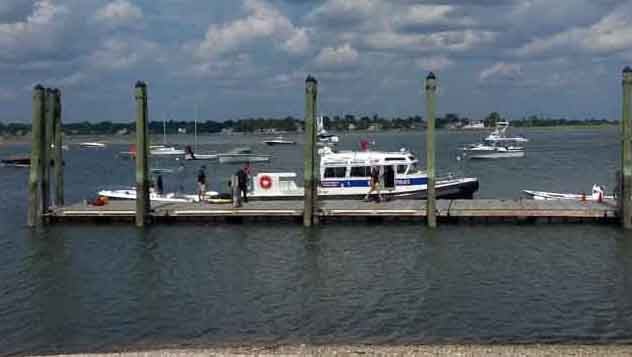 Teenage girl killed in Connecticut boating accident - CBS News