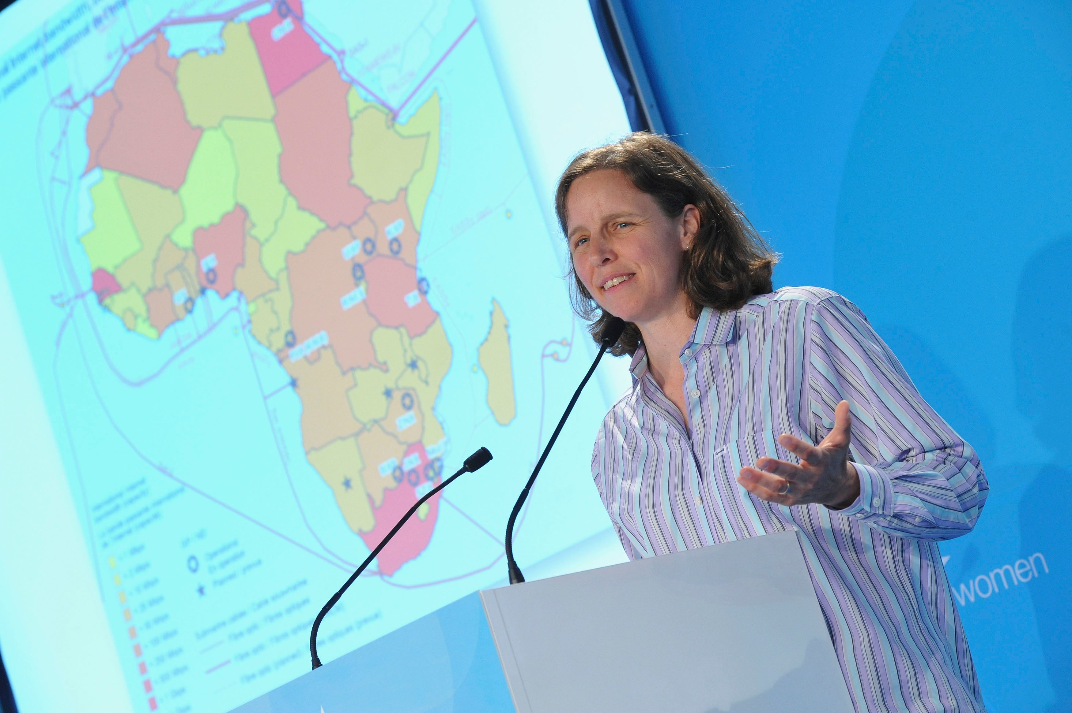 Meet new U.S. technology czar Megan Smith - CBS News