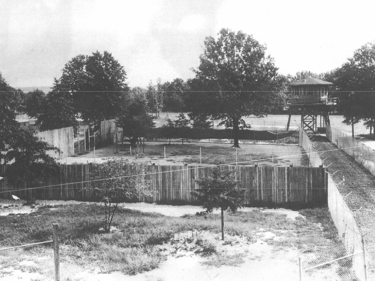 Memories of a POW camp outside Washington, D.C. - CBS News