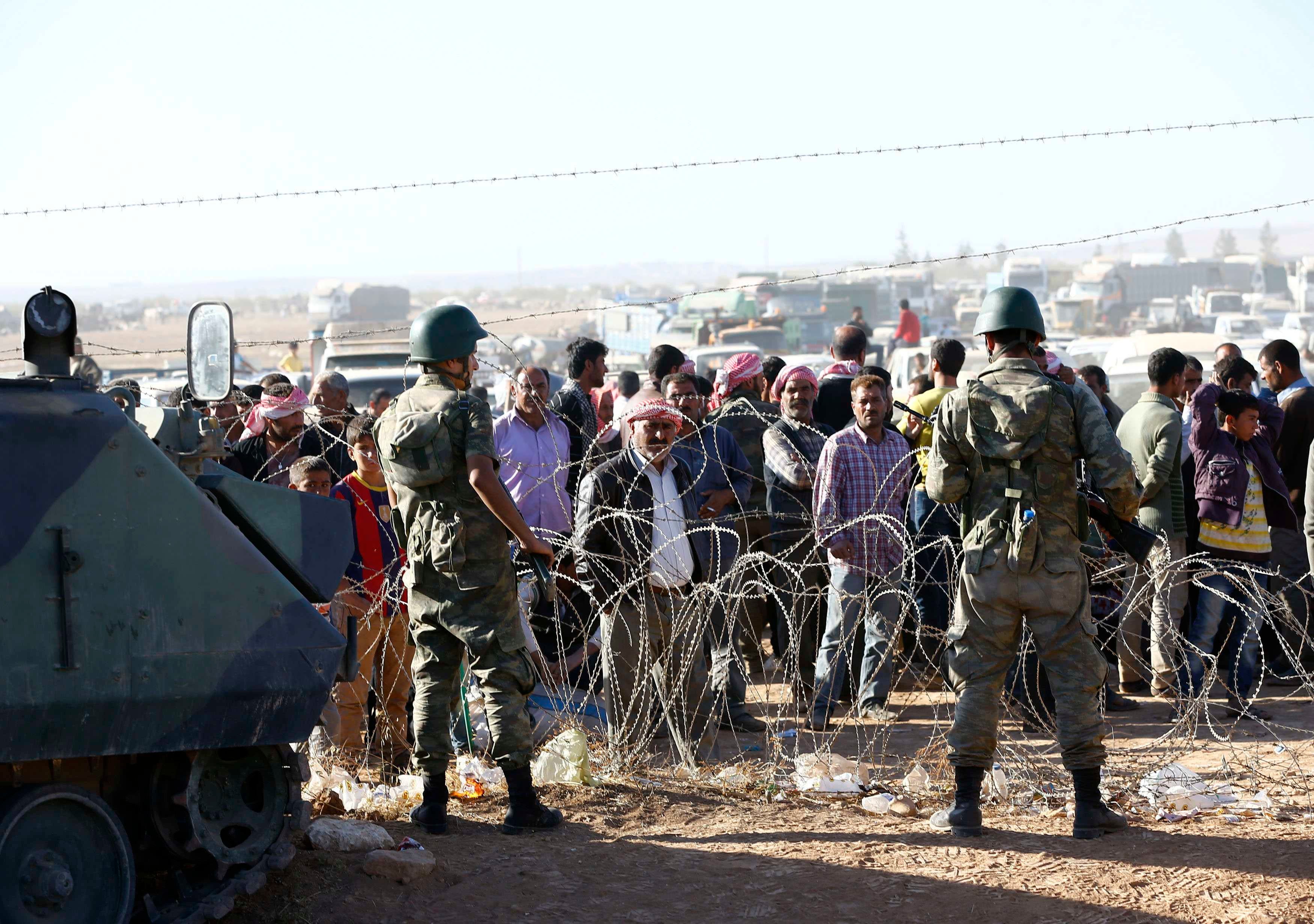 Turkey: ISIS advance in Syria drives new surge of refugees north - CBS News