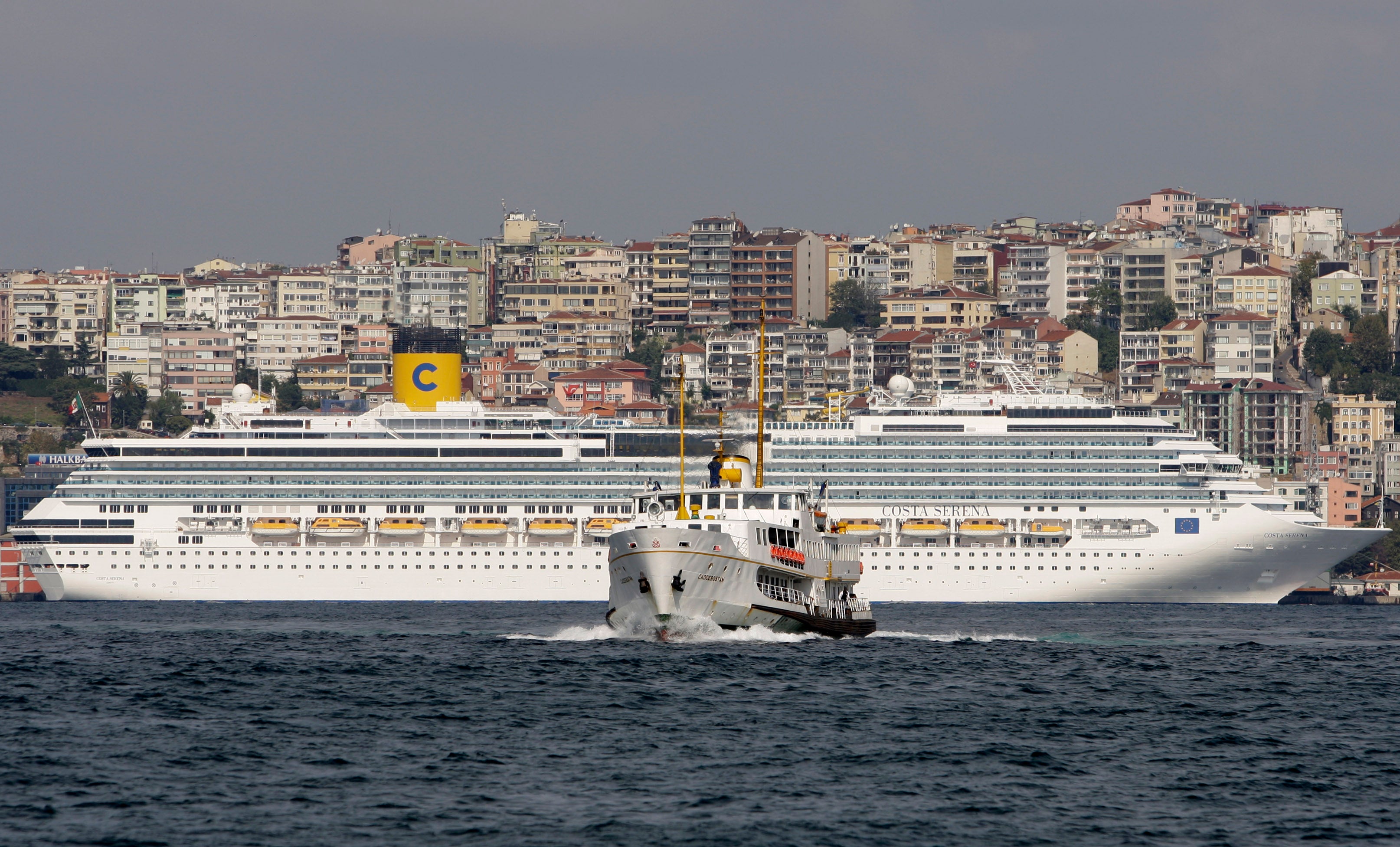 Would-be jihadis taking cruise ships to Syria - CBS News
