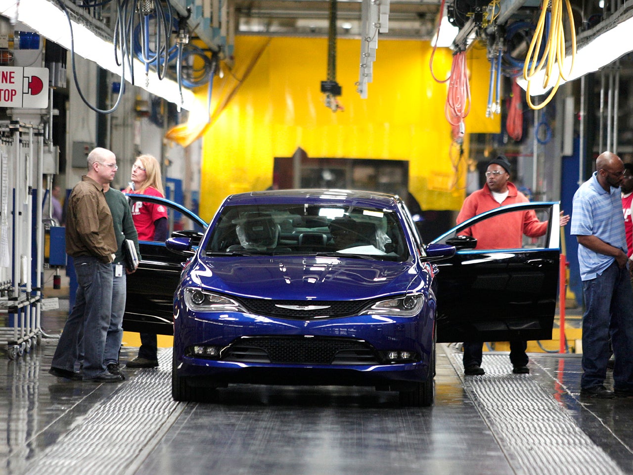 Chrysler, GM post sales gains in November - CBS News