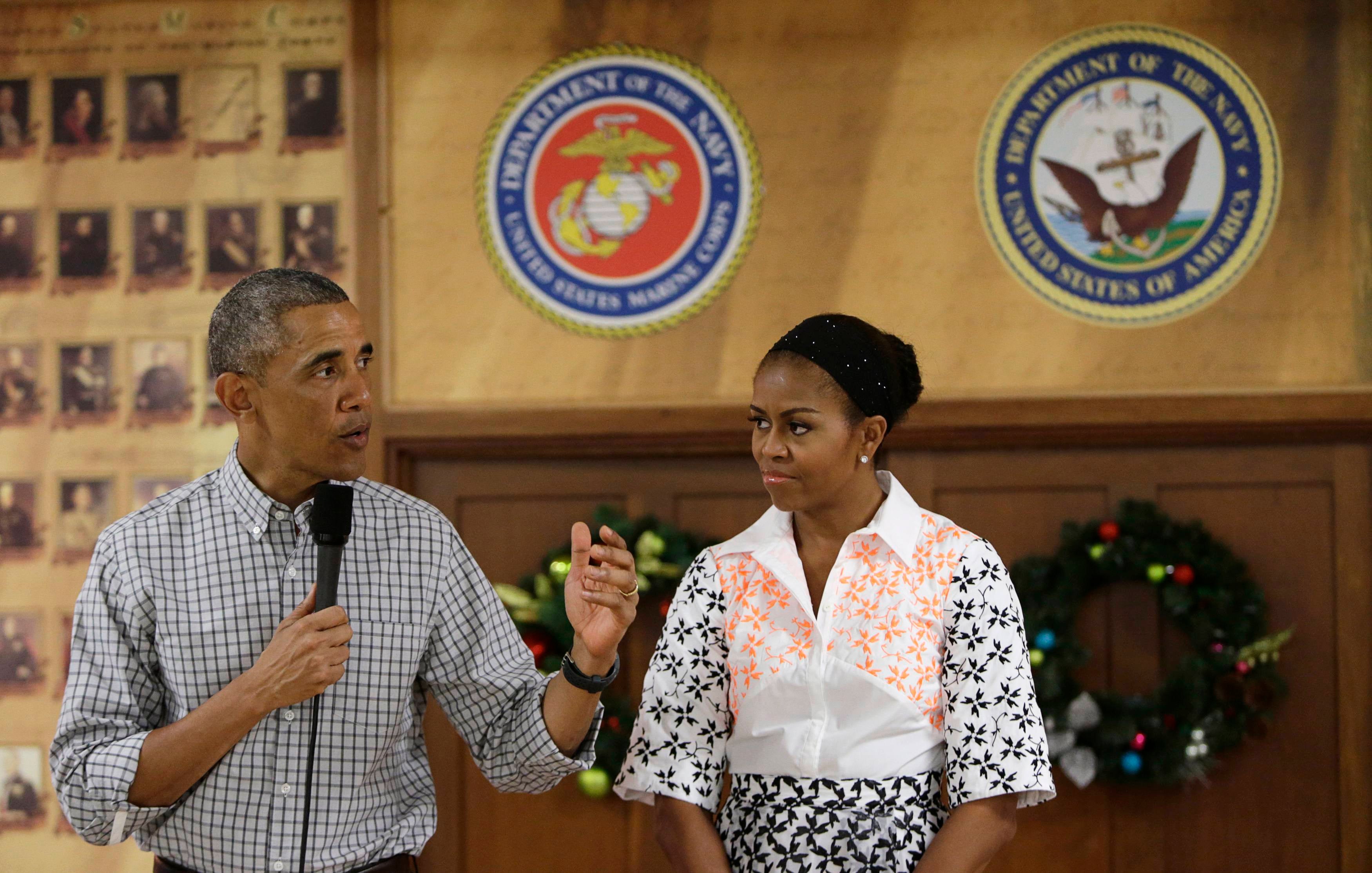 On Christmas, President Obama marks end of Afghan combat - CBS News