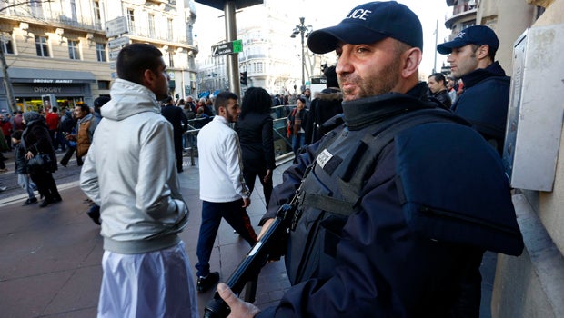 Paris terror attack prompts French security forces to look for threats ...