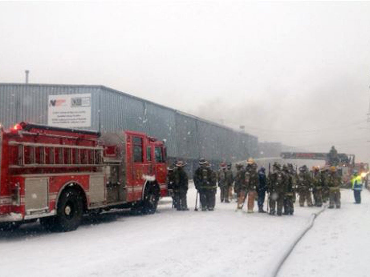 Fiery building explosion in Detroit - CBS News