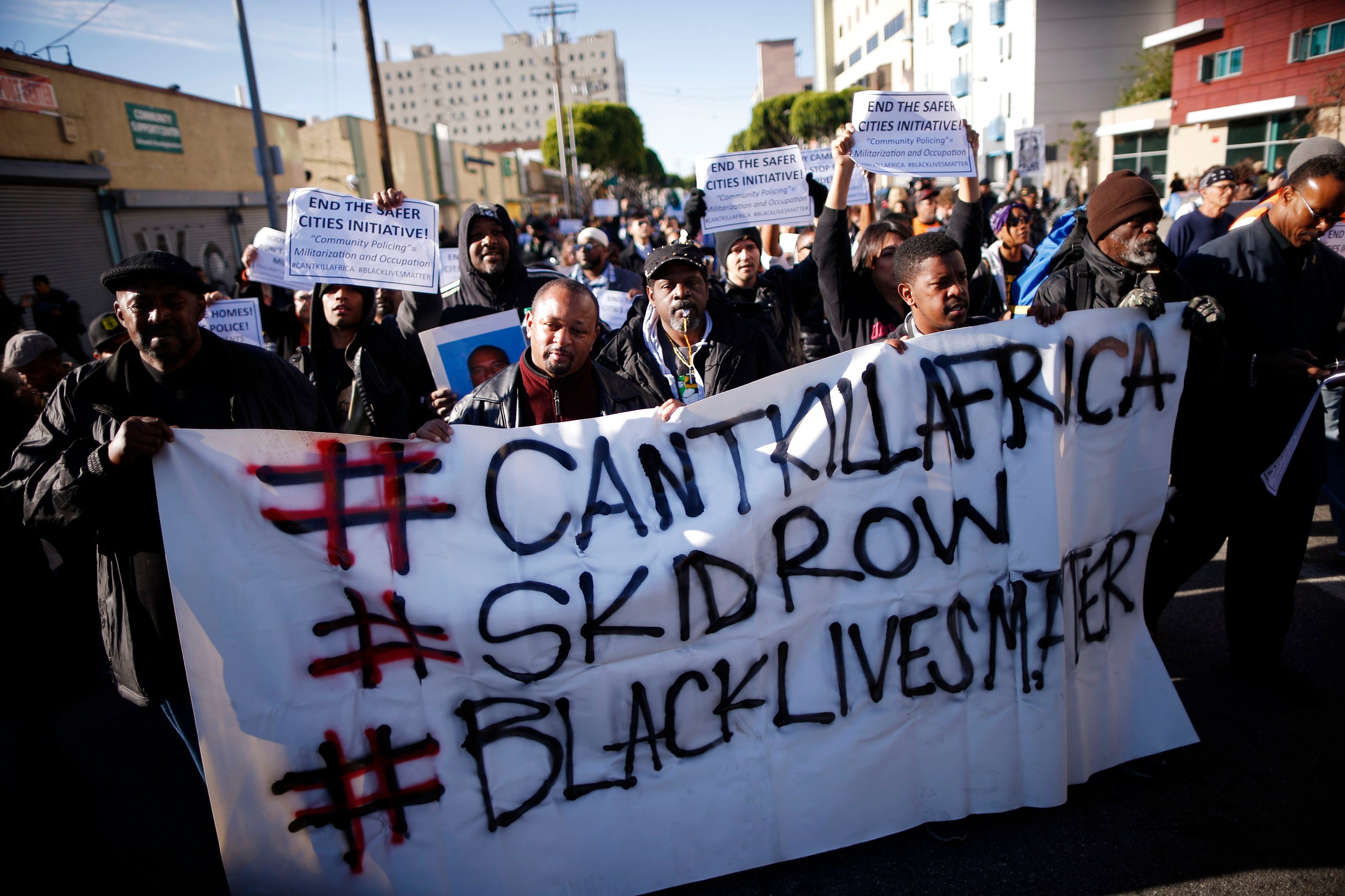 Officials: Man killed by LAPD on Skid Row robbed bank, stole identity ...