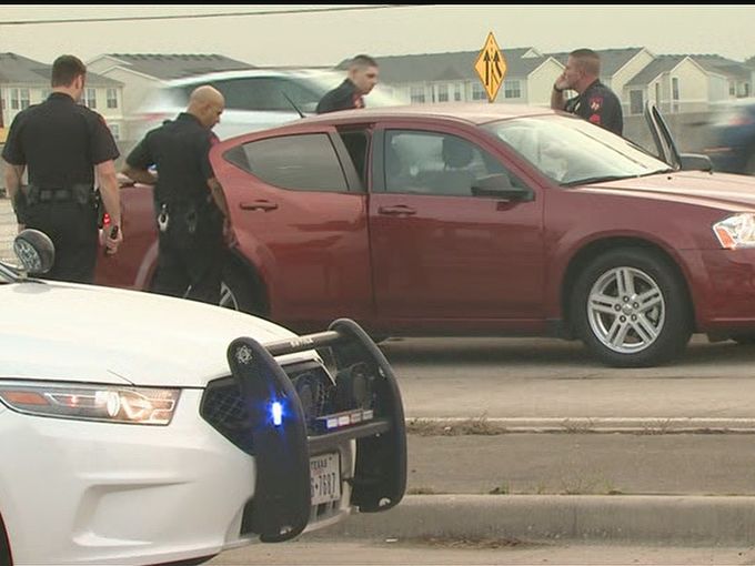 Report: Woman shot in Texas freeway road rage incident - CBS News