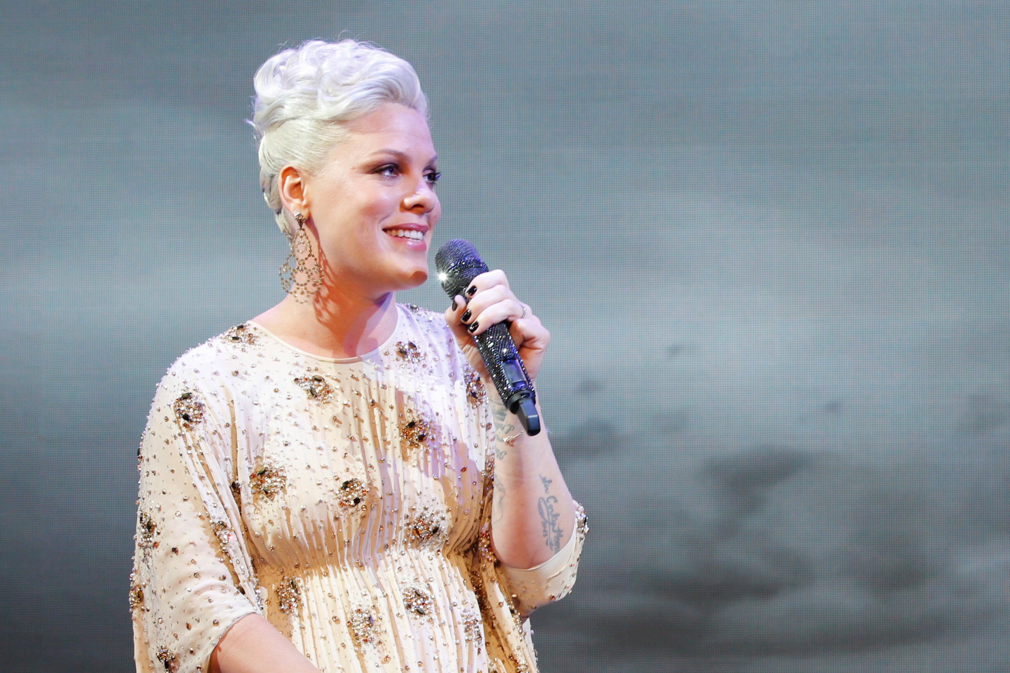 Pink named UNICEF ambassador in fight to end child malnutrition - CBS News
