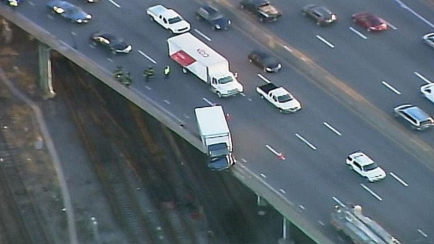 Truck dangling off Boston highway causes gridlock - CBS News