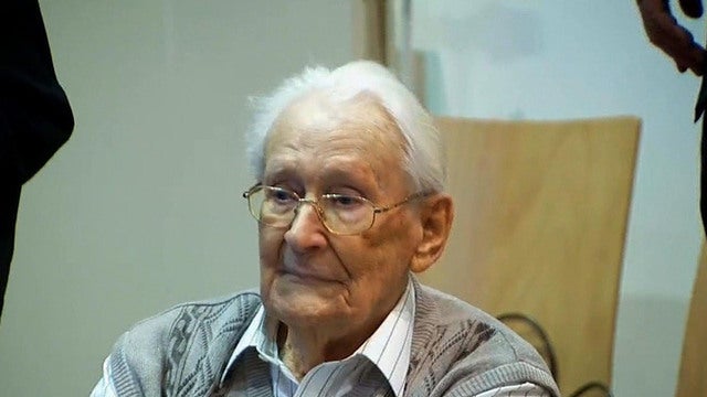 Auschwitz guard's account of gas chamber scene differs from survivors ...