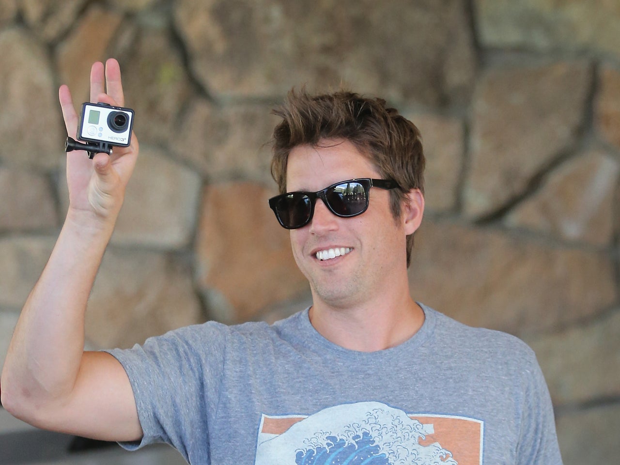 GoPro CEO honors verbal agreement and takes a financial hit - CBS News