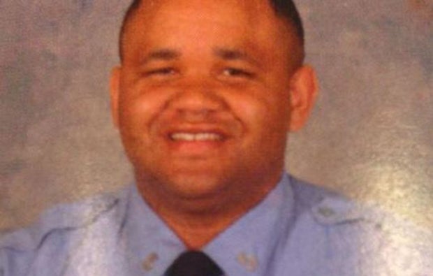 Chief: "Sloppy" police work preceded Daryle Holloway's death - CBS News