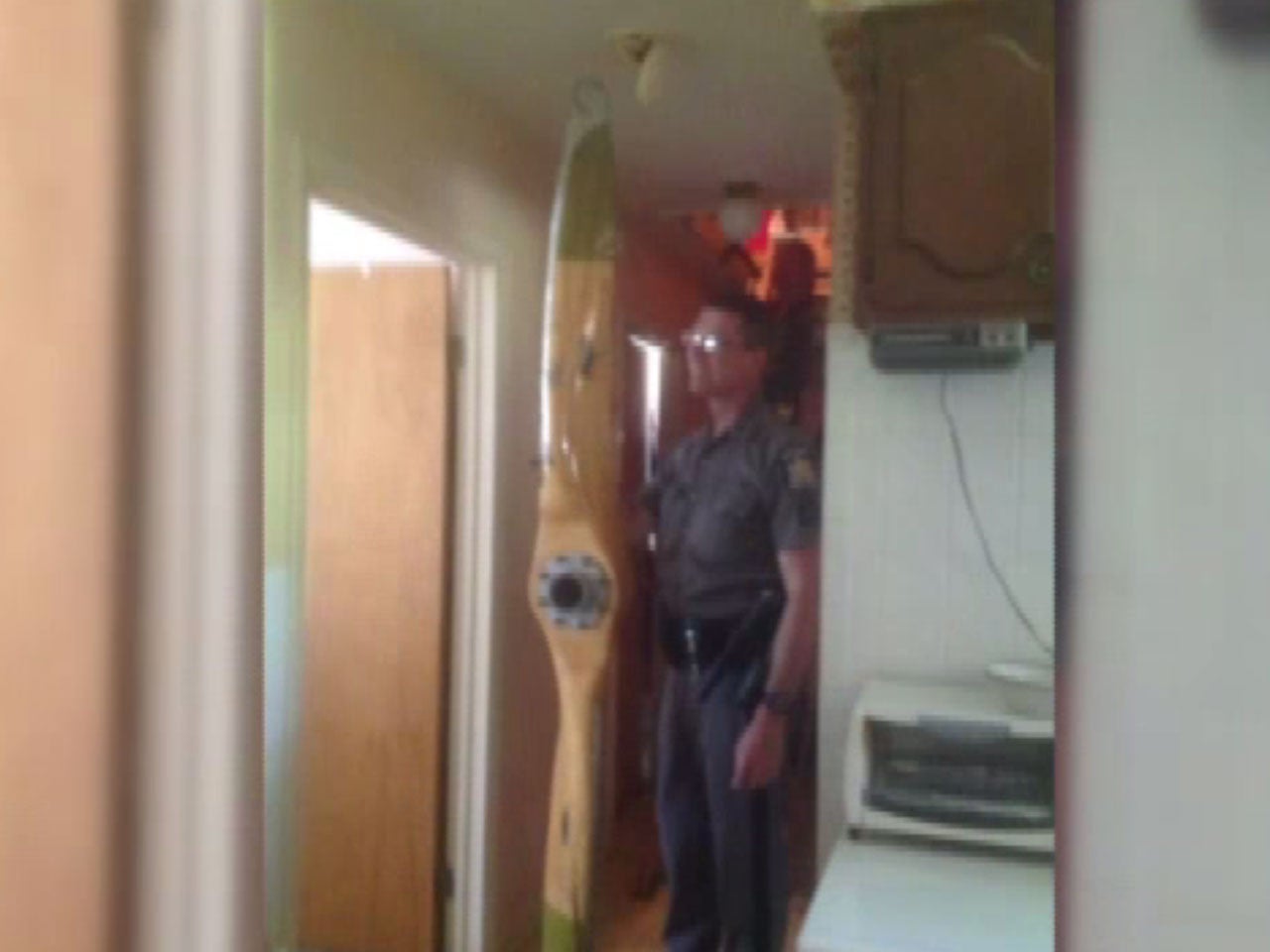 Propeller falls off plane, slices through roof of New York home - CBS News