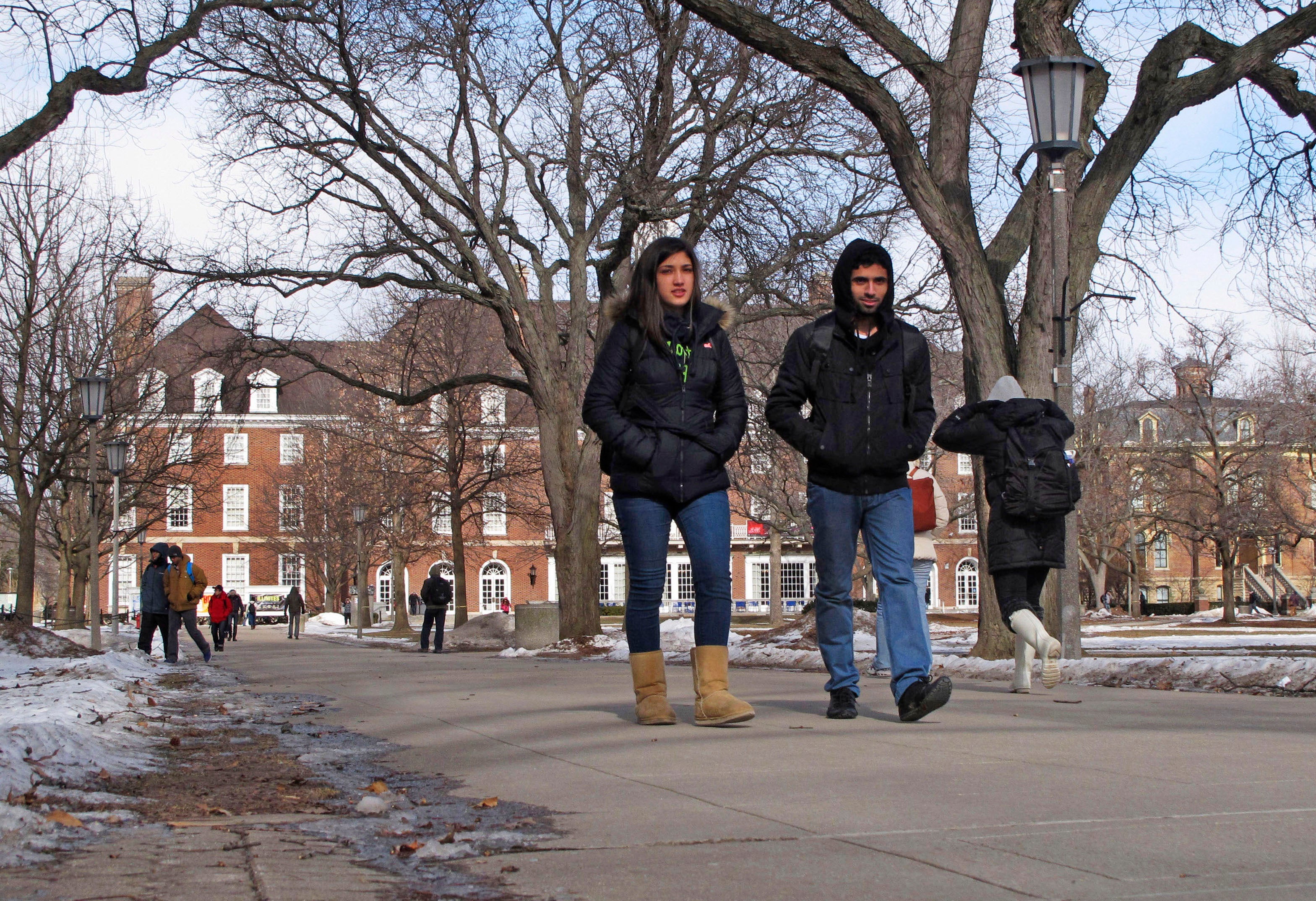 Jonathon Morales, University of Illinois college student, falls to ...