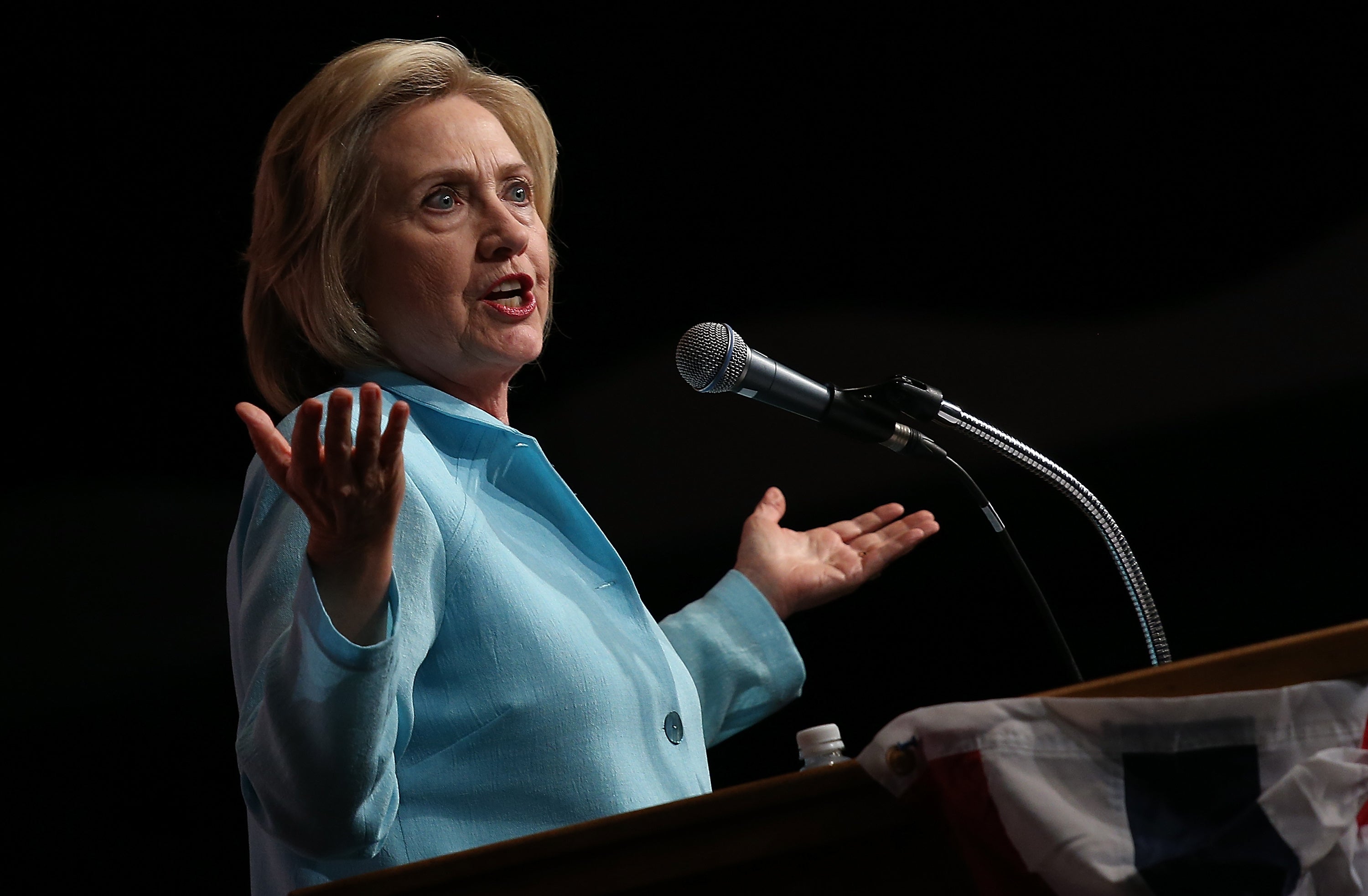 Hillary Clinton dismisses latest controversy over her emails containing ...