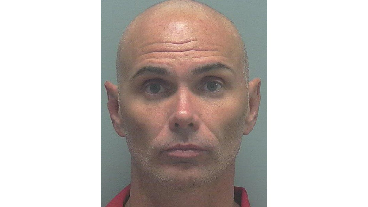 Canadian couple catches burglar at Fort Myers, Florida beach house on ...