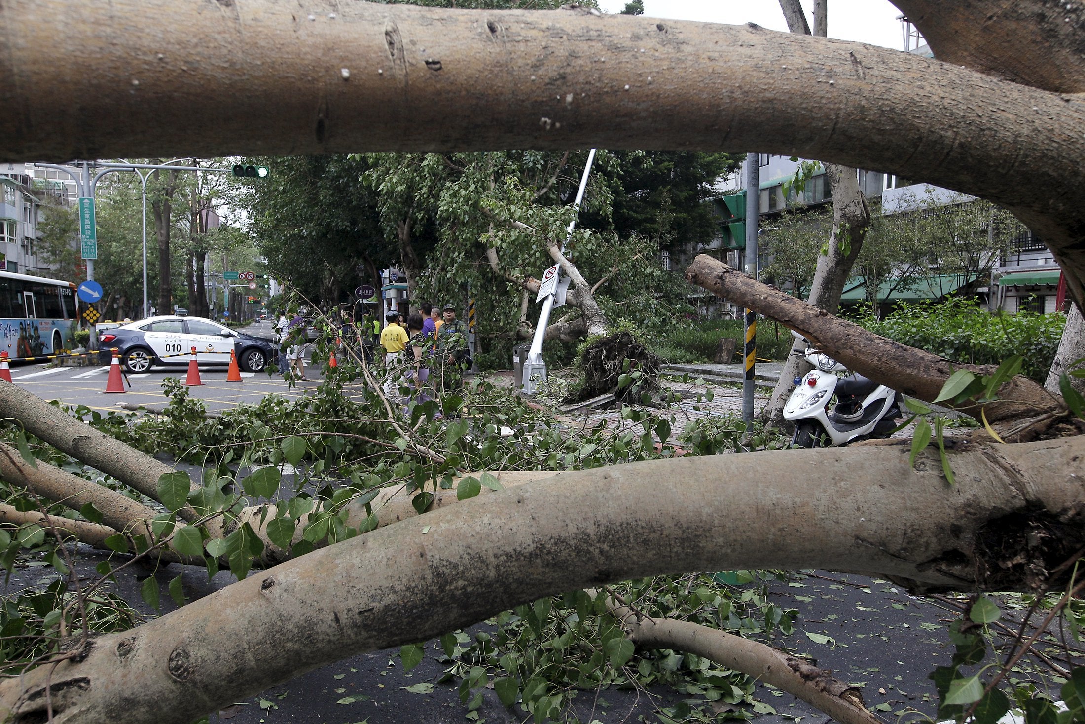 Deadly typhoon hits mainland China after slamming Taiwan - CBS News