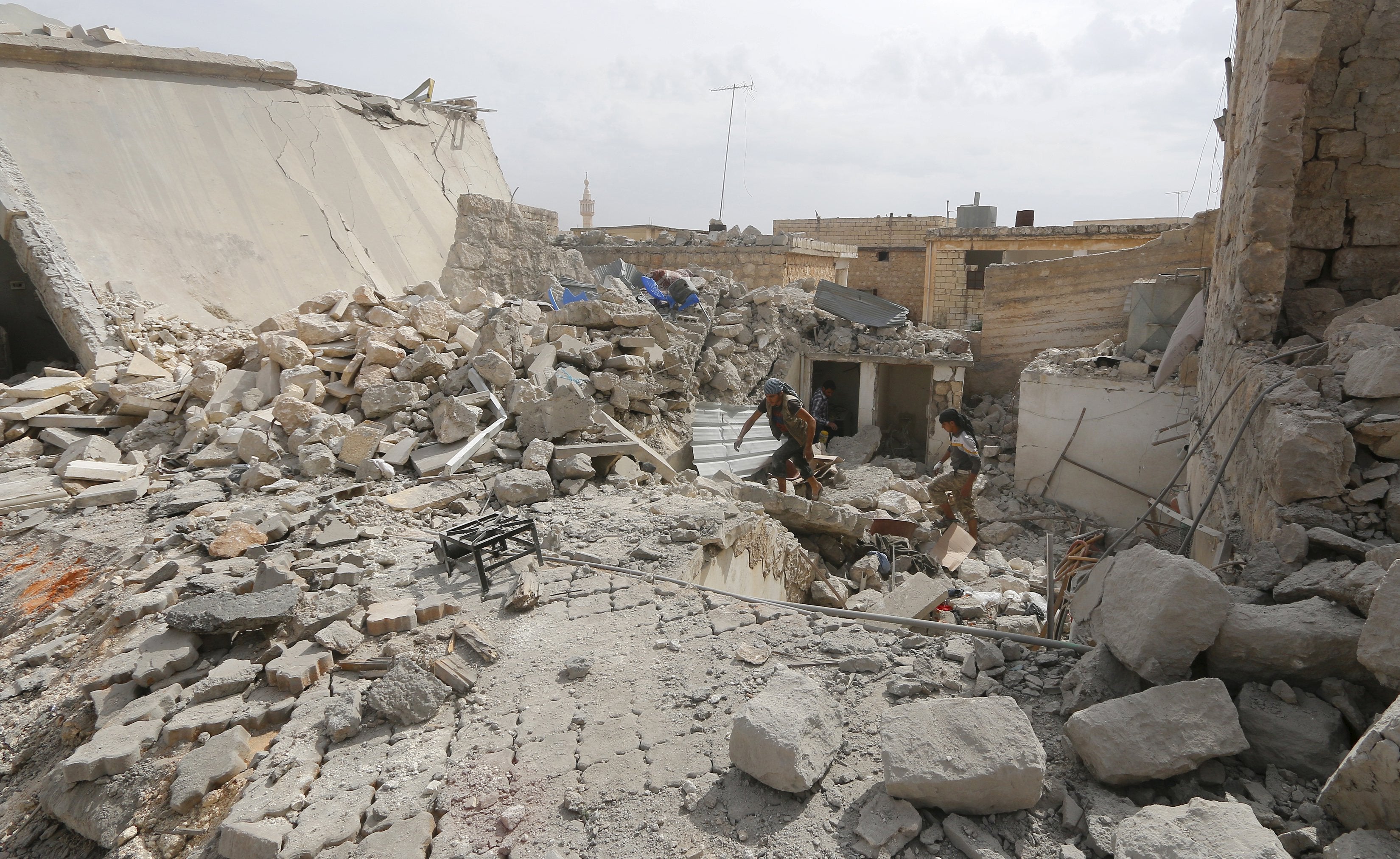 U.S. draws line on protecting CIA-backed rebels in Syria - CBS News
