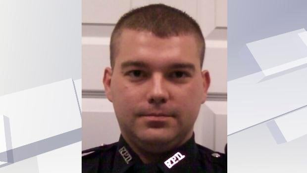 Kentucky police Officer Daniel Ellis dead after shot in head while ...