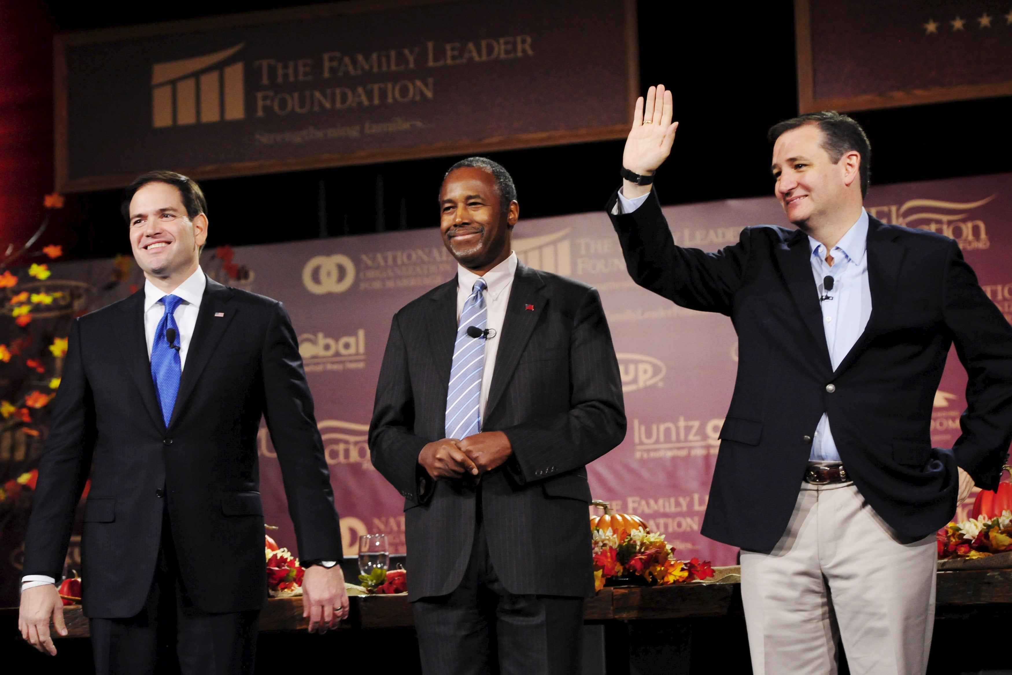 Republican candidates talk religion, security at Iowa forum - CBS News