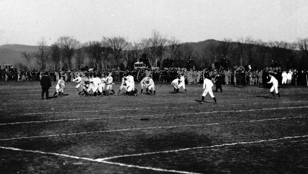 Almanac: The Army-Navy game - CBS News