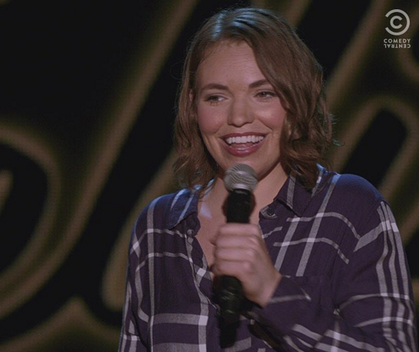 Comedian Beth Stelling posts about abusive ex - CBS News