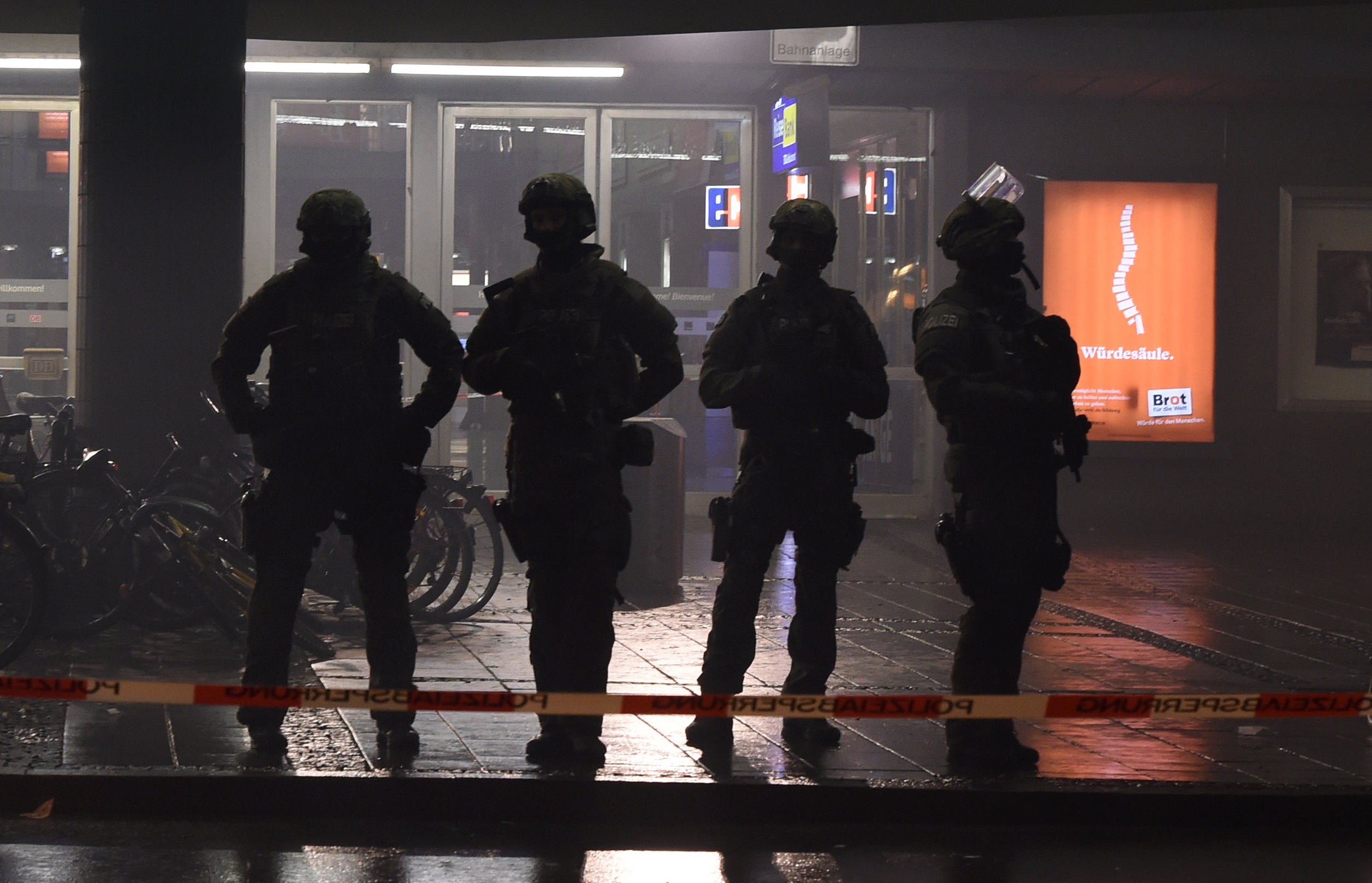 Isis Terror Threat In Munich Germany Reassessed After Train Stations