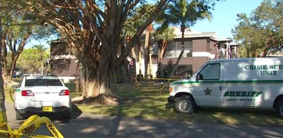3 found dead at "gruesome" crime scene in Florida apartment - CBS News