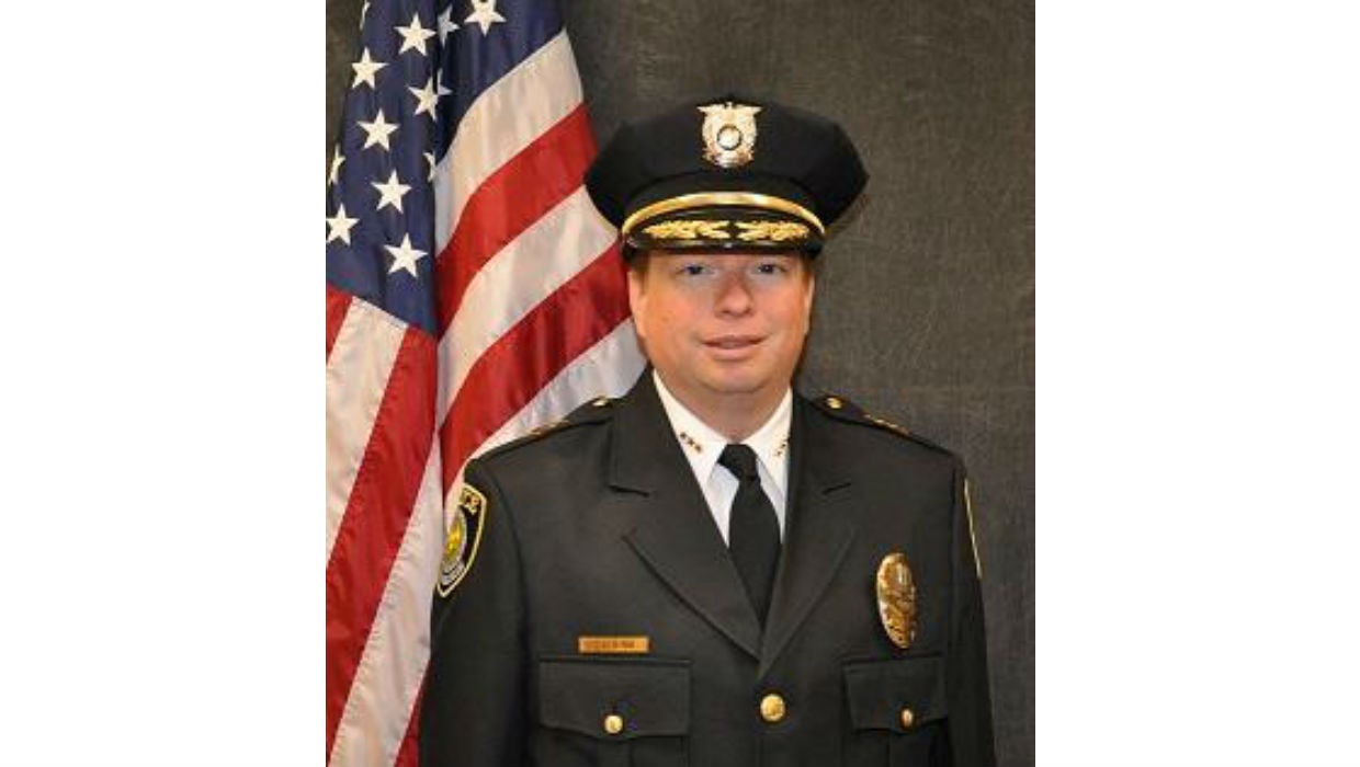 Report: Iowa official interfered with hit-and-run investigation - CBS News