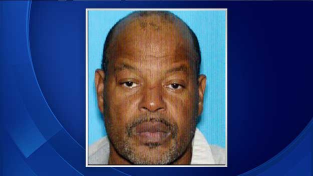 Police search for Florida man accused of killing estranged wife - CBS News