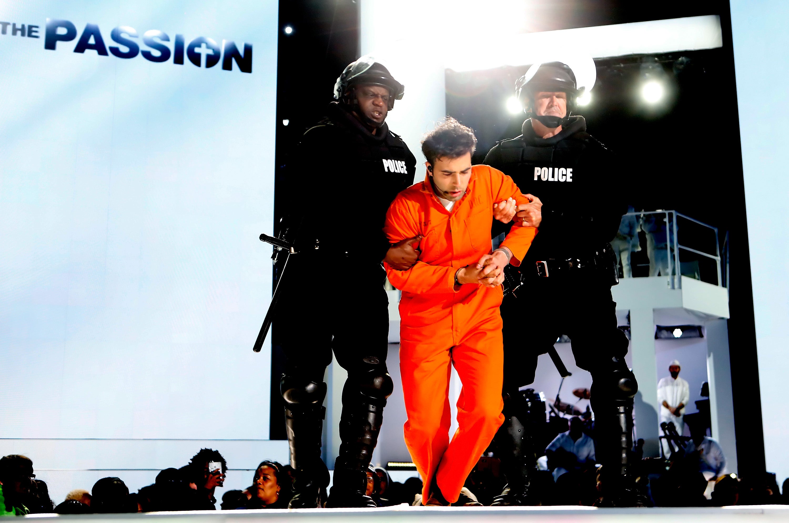 Tyler Perry, Daughtry and Seal bring "The Passion" to a modern audience ...