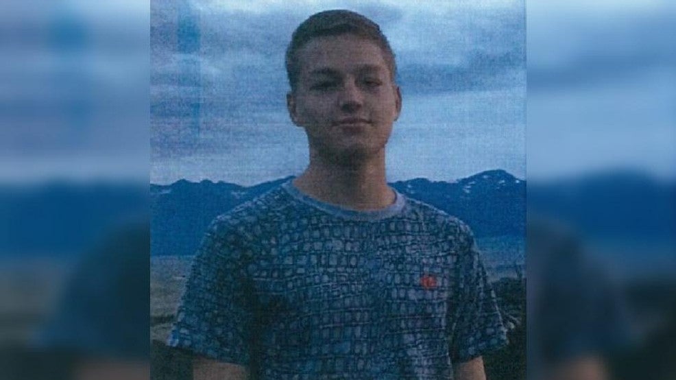 Texas police search for missing spring breaker Justin Walker - CBS News