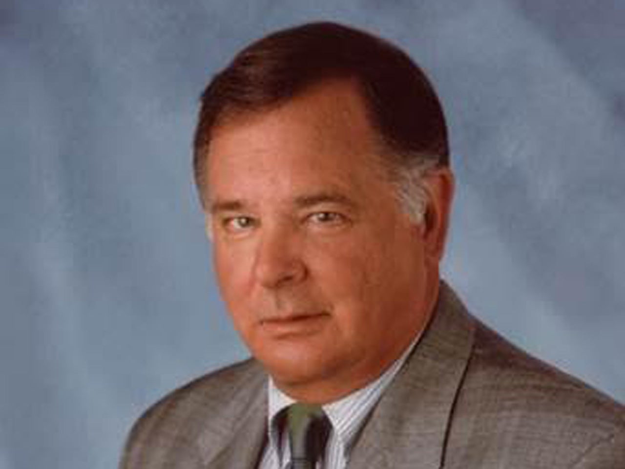 Longtime CBS News correspondent Eric Engberg dies at 74 - CBS News