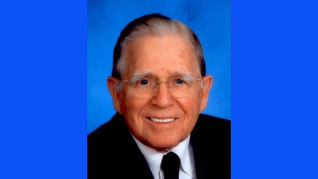 Founder of Hickory Farms dies at 96 - CBS News